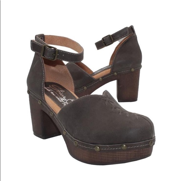 Sbicca | Shoes | Donerail Leather Clog Heels | Poshmark